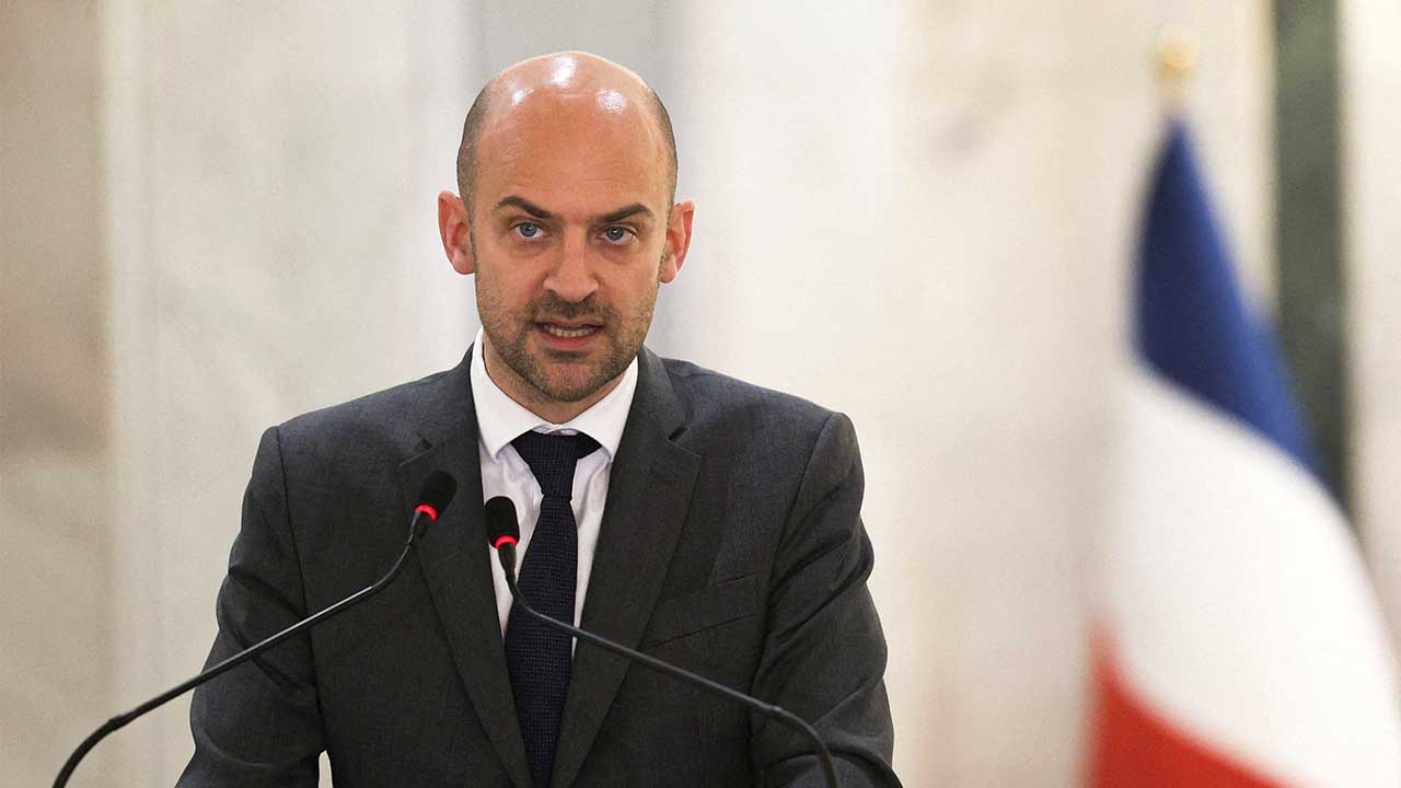 France says it will work with China on de-escalating Iran war | Awani ...